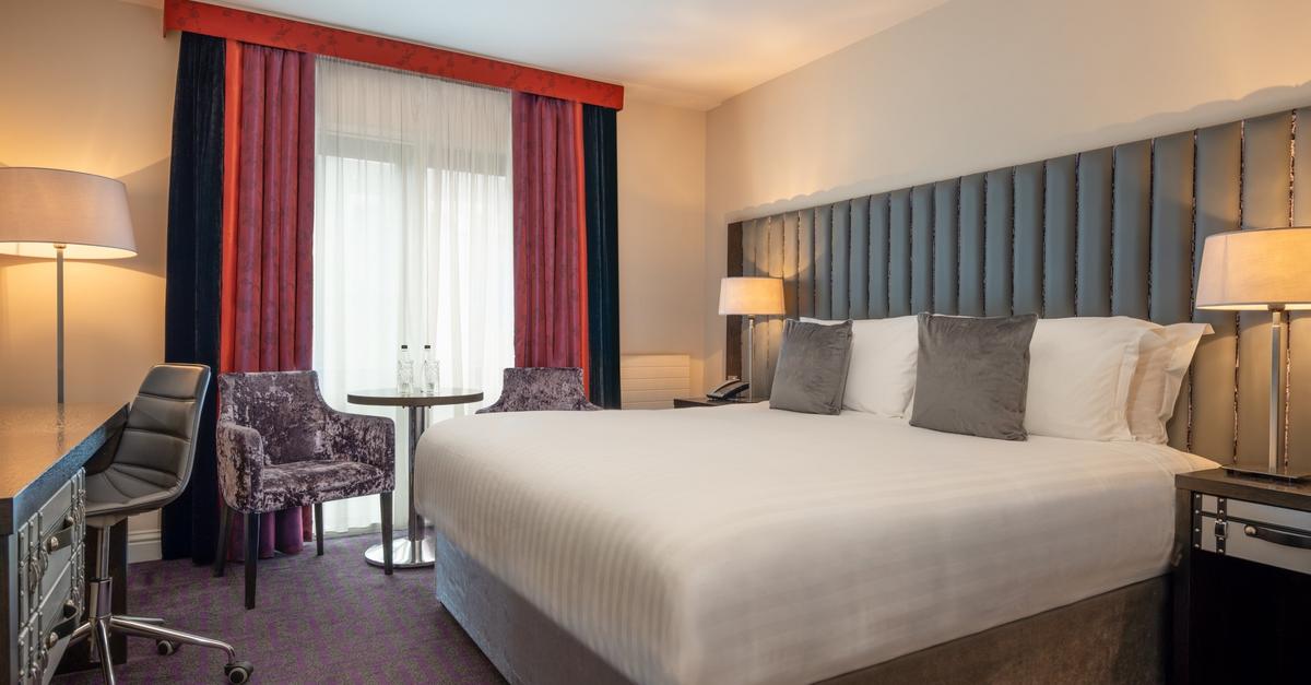 Rooms and Suites Gallery | The Trinity City Hotel